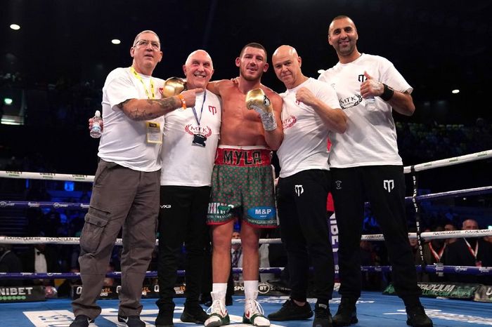 Demetrius Andrade vs Liam Williams: Frank Warren hopes for UK clash